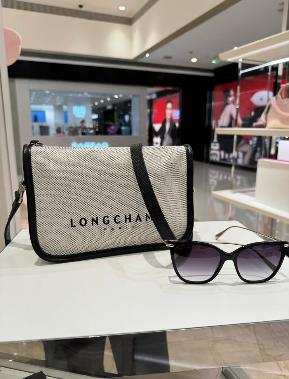 Longchamp Essential長方亞麻色斜揹袋(團購) – jbh852